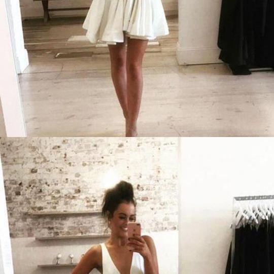 Sexy A Line Deep V Neck Sleeveless White Short Homecoming Dress With
